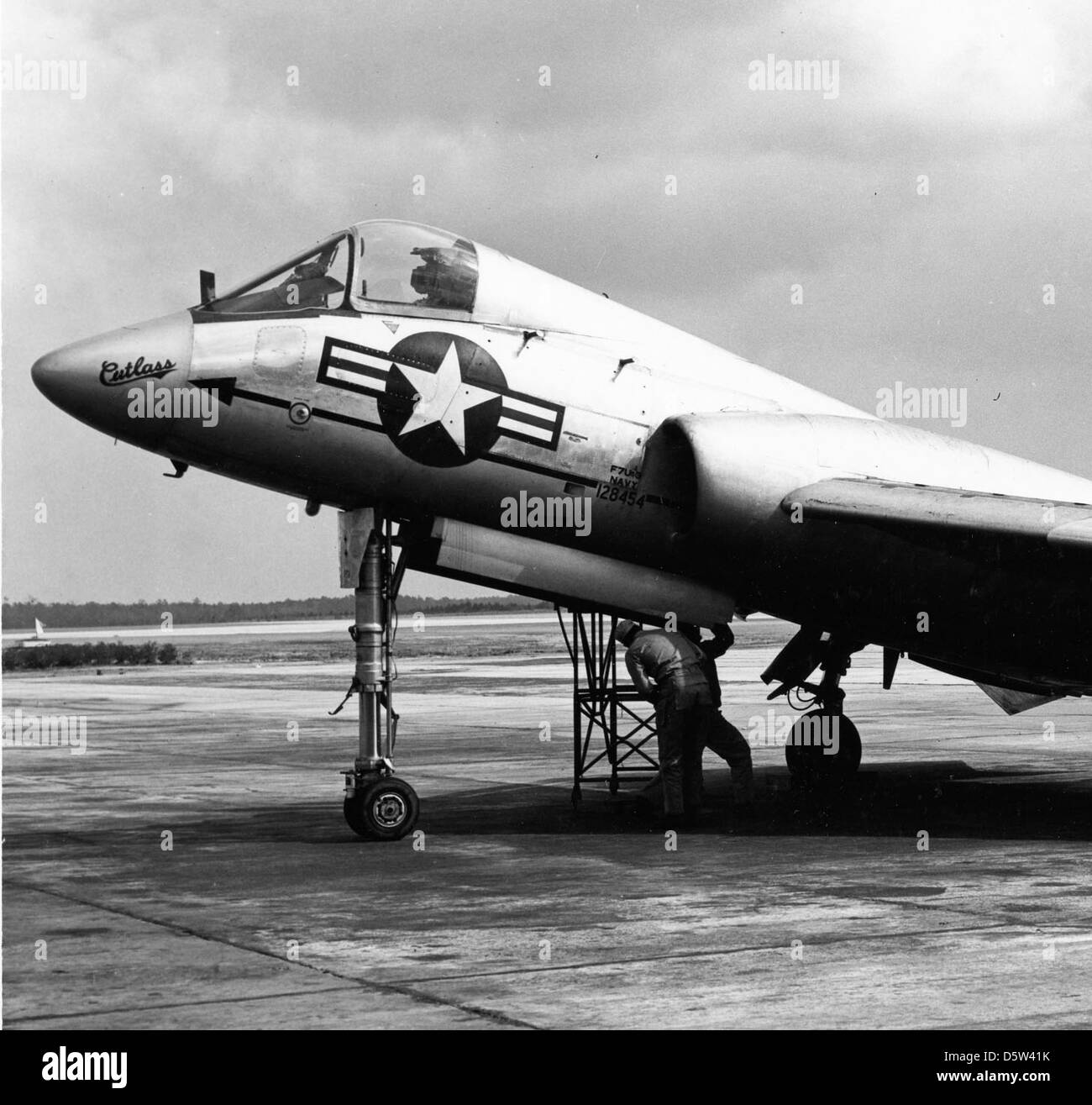 The Vought F7U-3 Cutlass was a carrier-based jet fighter used by the U ...
