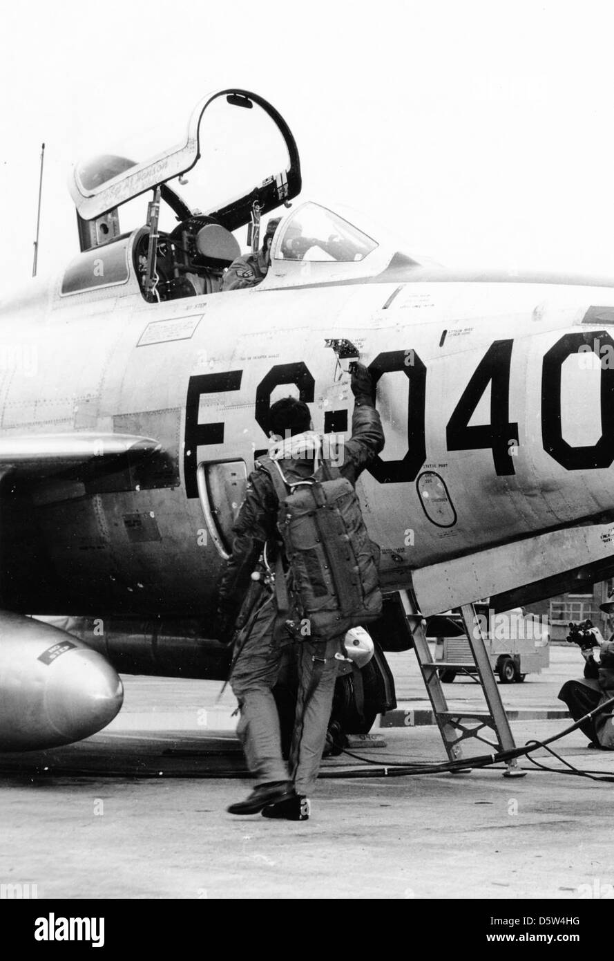 The Republic F-84F 'Thunderstreak' of the 510th Fighter-Bomber Squadron ...
