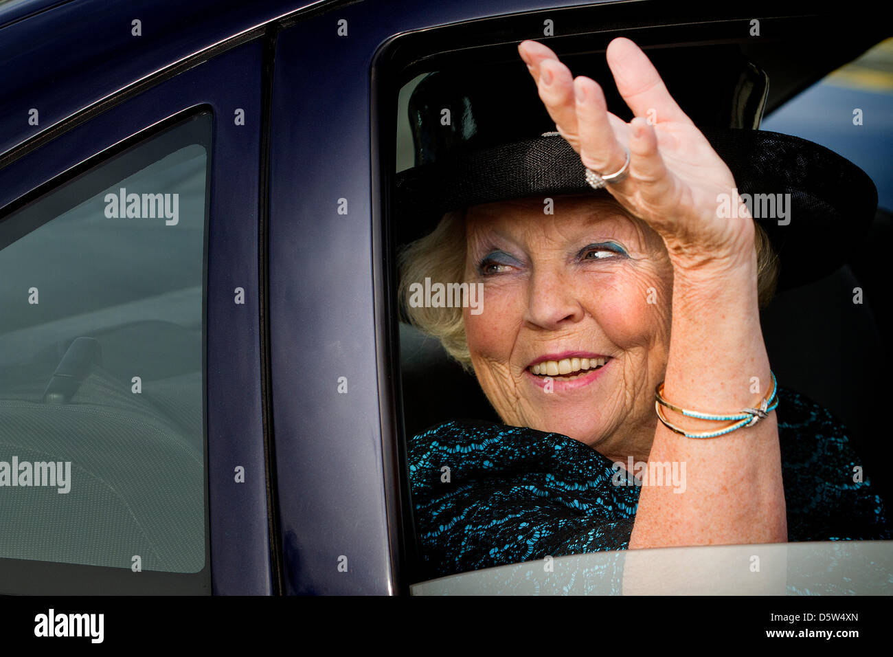 Queen Beatrix of The Netherlands opens the exhibition Point de Vue, 200 ...