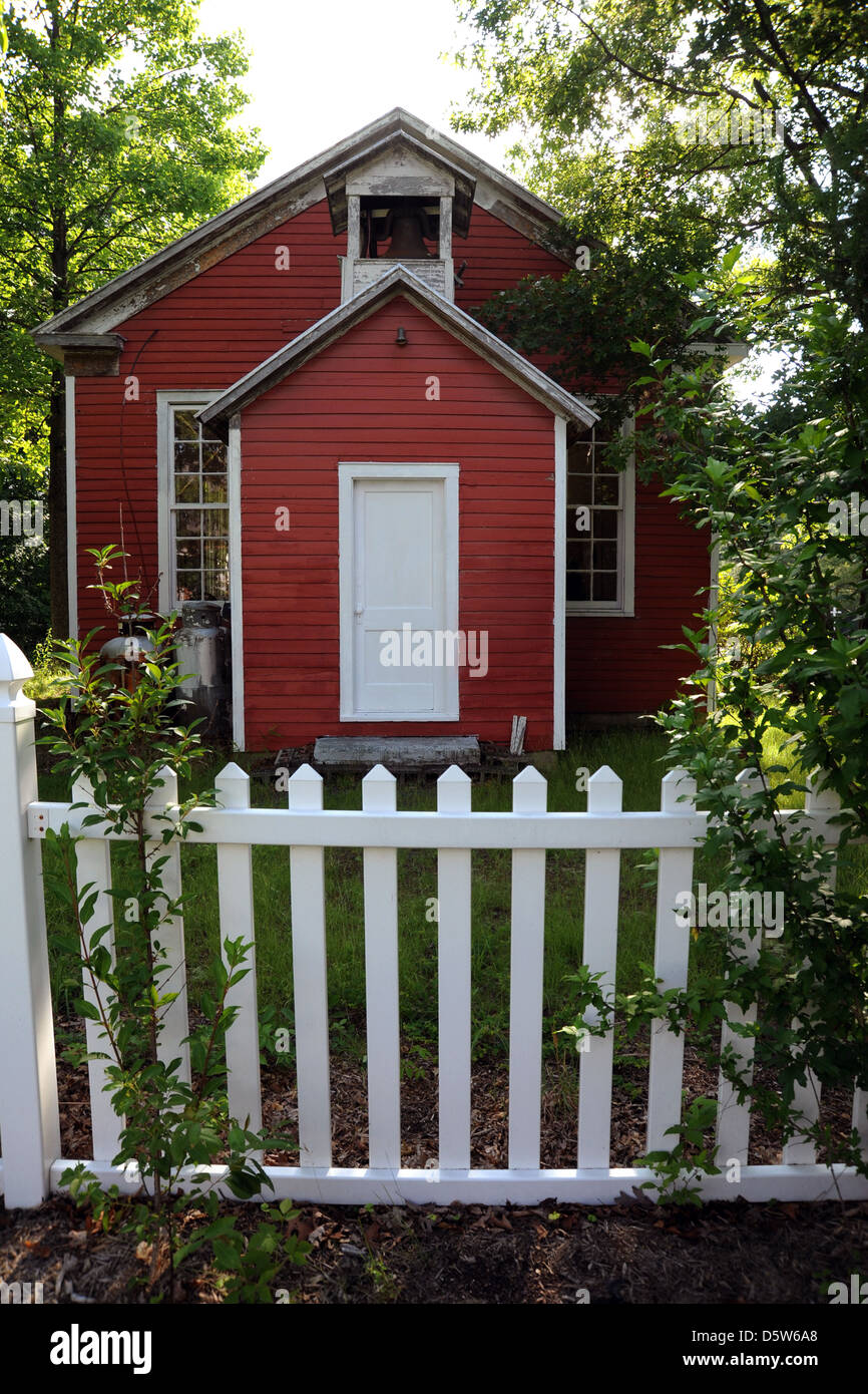 Old one room schoolhouse hi-res stock photography and images - Alamy