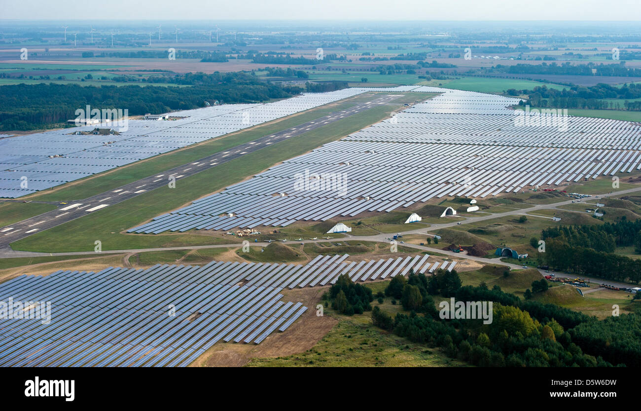 Aerial view of the solar park in Neuhardenberg, Germany, 03 October ...