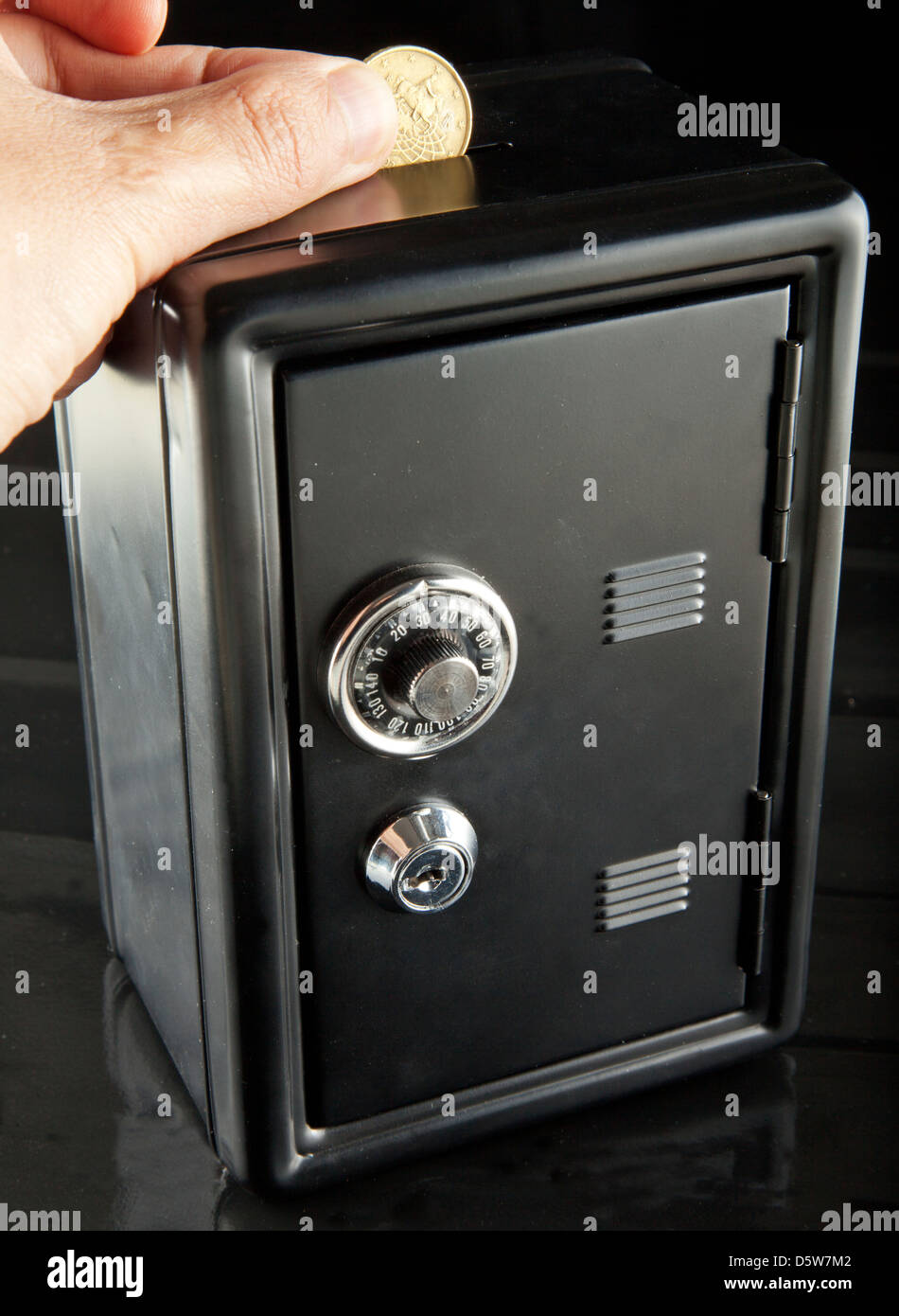 Strongbox hi-res stock photography and images - Alamy