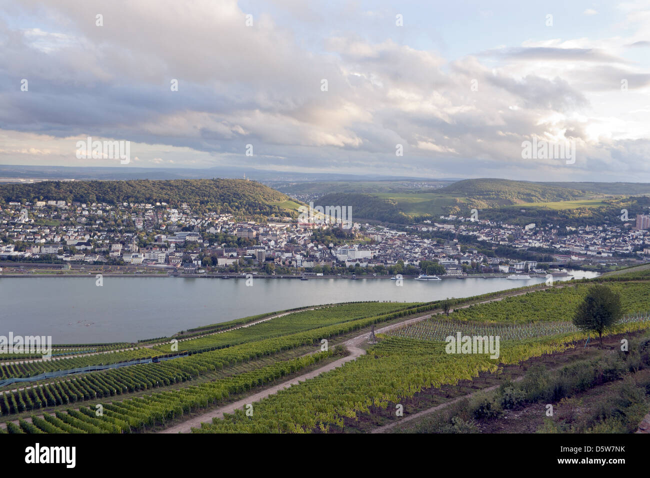 Flussverlauf rheinsteig hi-res stock photography and images - Alamy