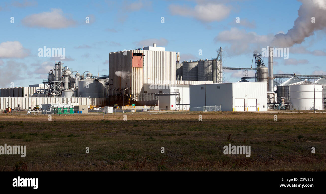Bio fuel refinery hi-res stock photography and images - Alamy