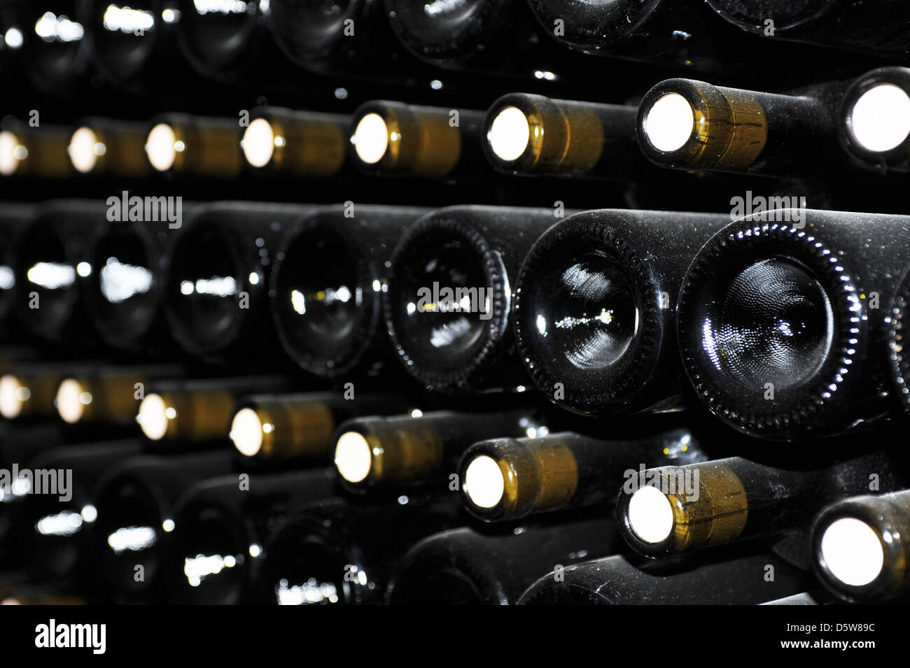 Old bottles of red wine Stock Photo - Alamy