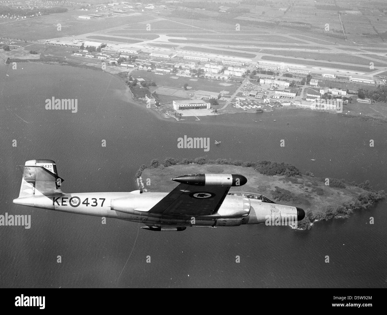 Avro cf 100 canuck hi-res stock photography and images - Alamy