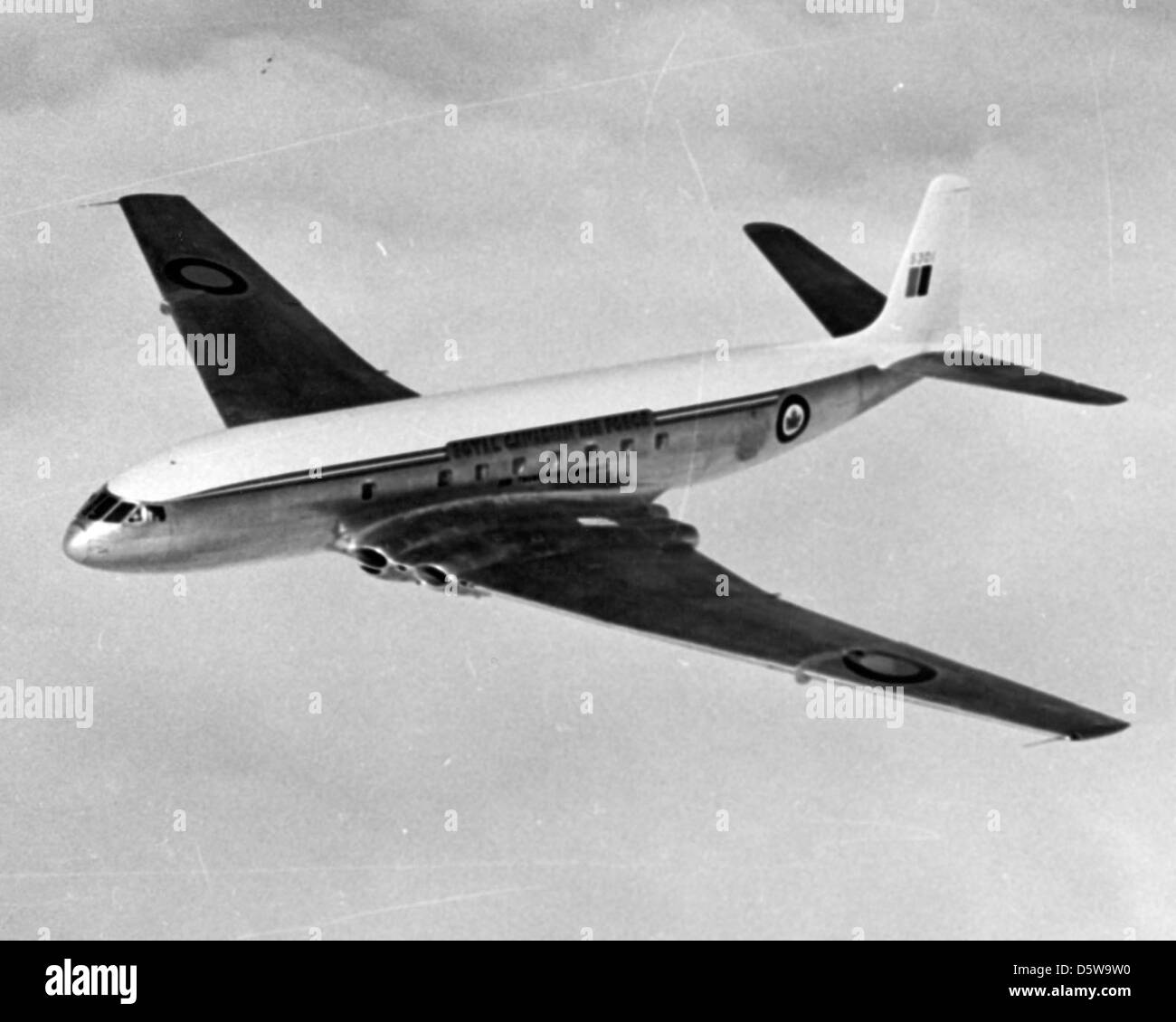 Worlds first jet airliner hi-res stock photography and images - Alamy