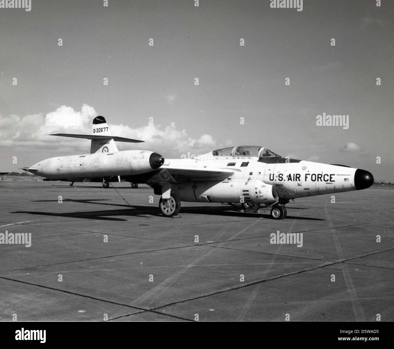 Nuclear aircraft engine hi-res stock photography and images - Alamy