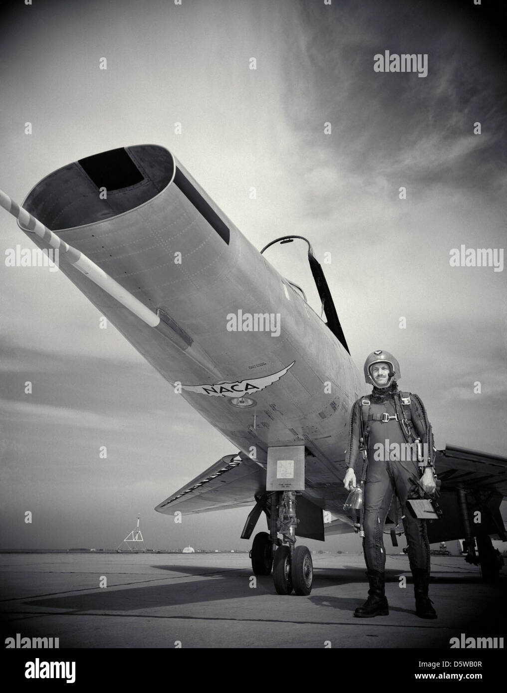 North american f 100 super sabre hi-res stock photography and images ...