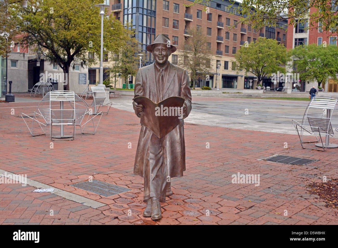 A life-size statue of lyricist singer Johnny Mercer in Ellis Square ...