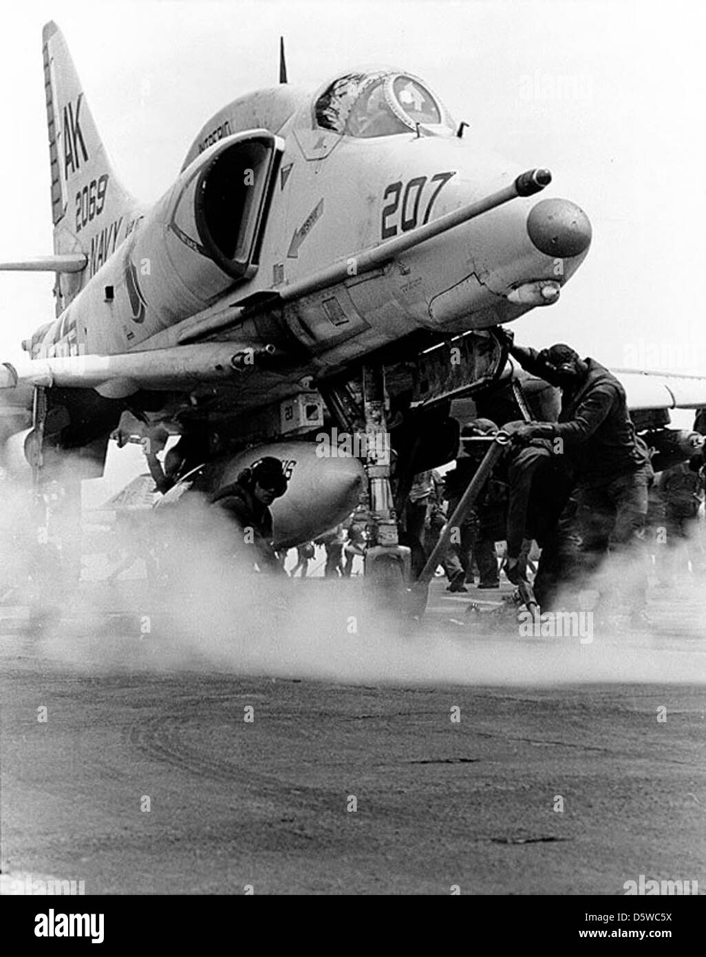 Navy a 4 skyhawk Black and White Stock Photos & Images - Alamy