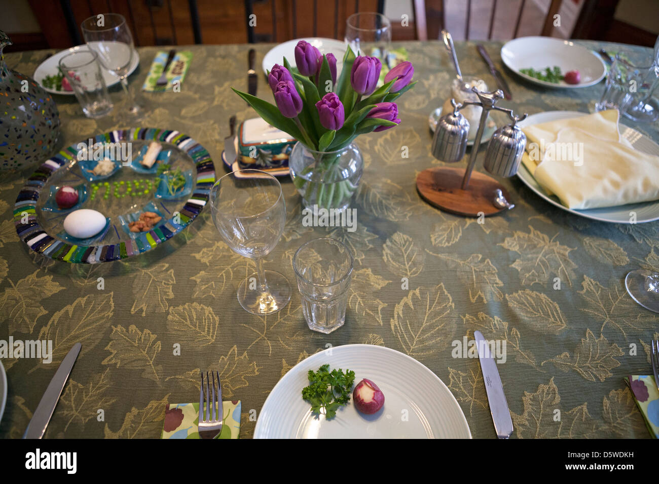 A Passover seder meal is ready for guests Stock Photo - Alamy