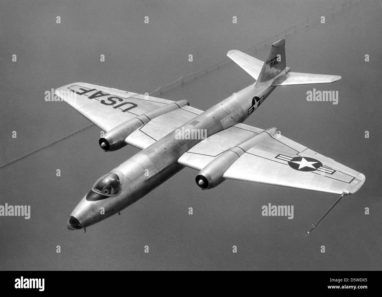 Canberra jet plane hi-res stock photography and images - Alamy