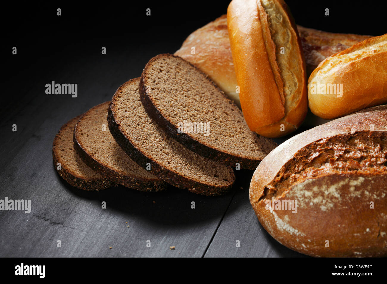Cliced bread hi-res stock photography and images - Alamy