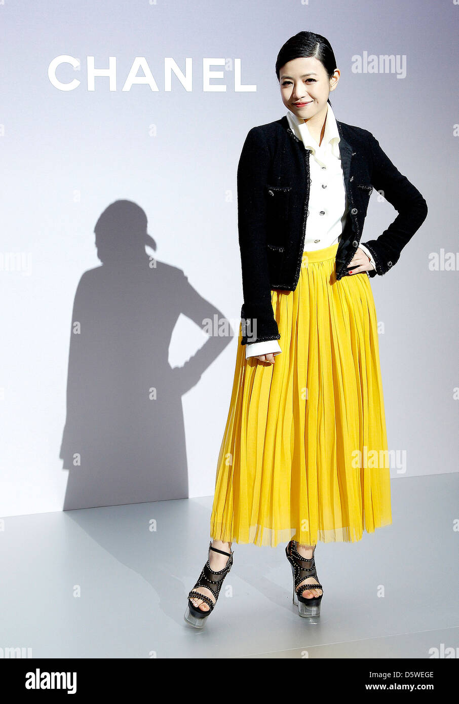 Michelle Chen Paris Fashion Week Autumn/Winter 2012 - Chanel - Arrivals ...