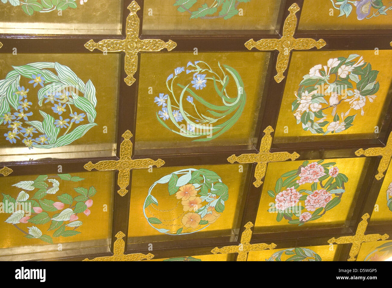 Fabric ceiling hi-res stock photography and images - Alamy