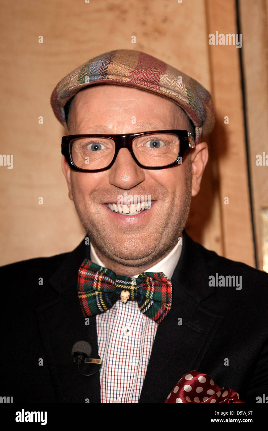 Thomas Rath Paris Fashion Week Autumn/Winter 2012 - Alexis Mabille ...