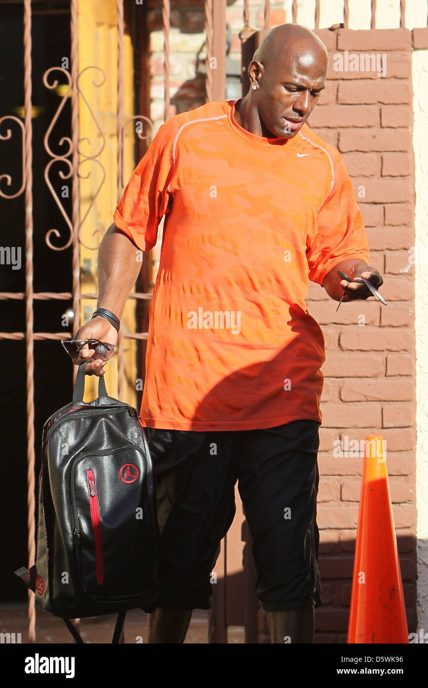 Donald Driver Celebrities and their Dance Partners the rehearsal space ...