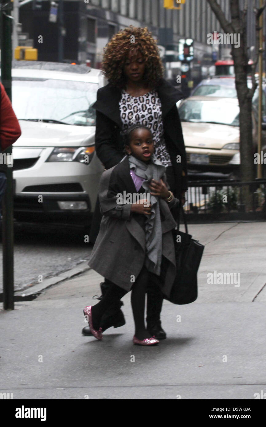 Mercy Banda Madonna and her family are seen arriving the Kabbalah ...