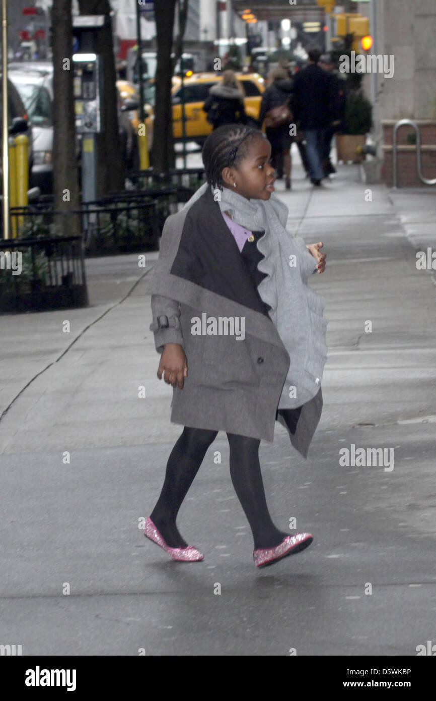 Mercy Banda Madonna and her family are seen arriving the Kabbalah ...