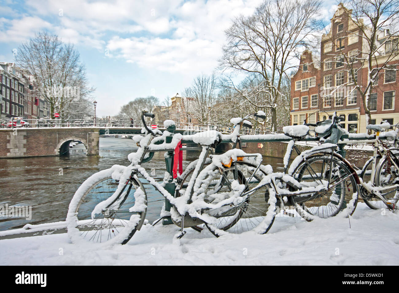 Snowy Amsterdam in the Netherlands Stock Photo - Alamy