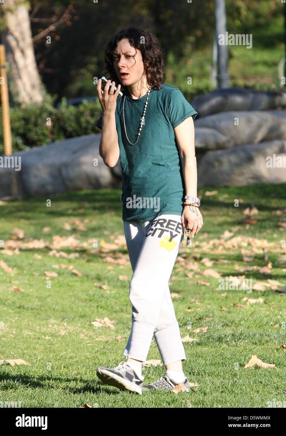 Sara gilbert hi-res stock photography and images - Alamy