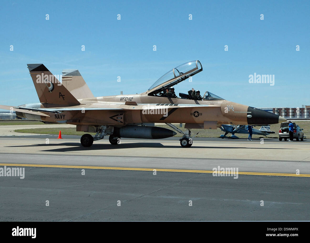 McDonnell Douglas F/A-18D "Hornet Stock Photo - Alamy