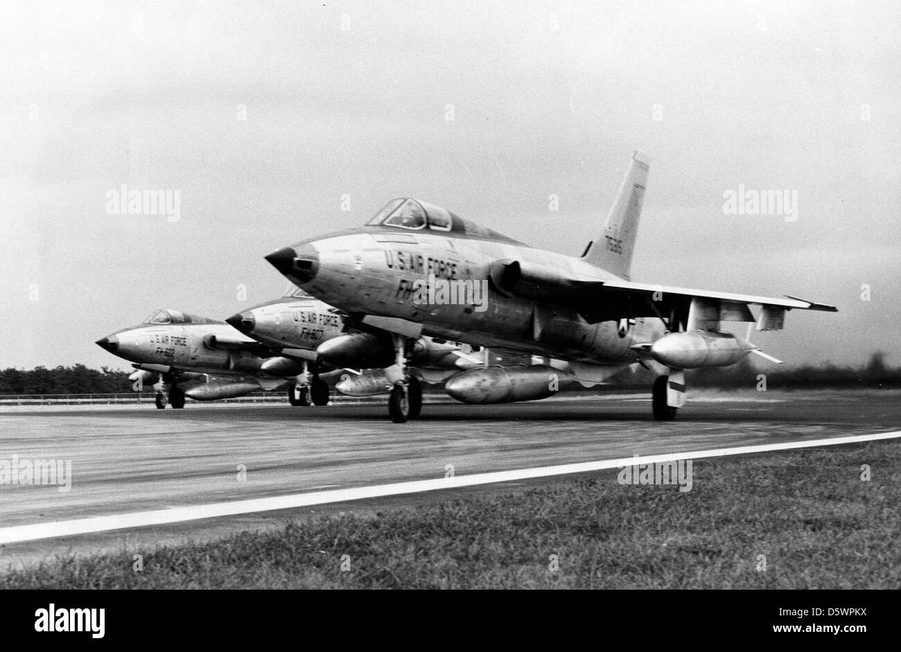 Republic F-105B-20-RE "Thunderchiefs Stock Photo - Alamy