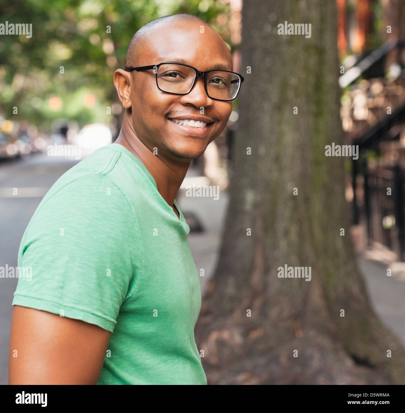 Walking gentleman hi-res stock photography and images - Alamy