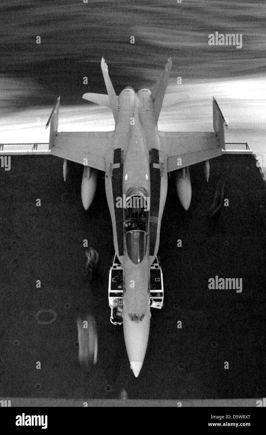 Aircraft carrier john f Black and White Stock Photos & Images - Alamy