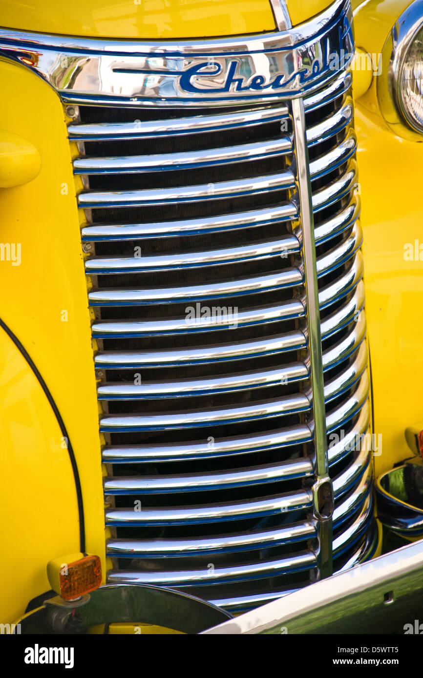 Chrome yellow hi-res stock photography and images - Alamy