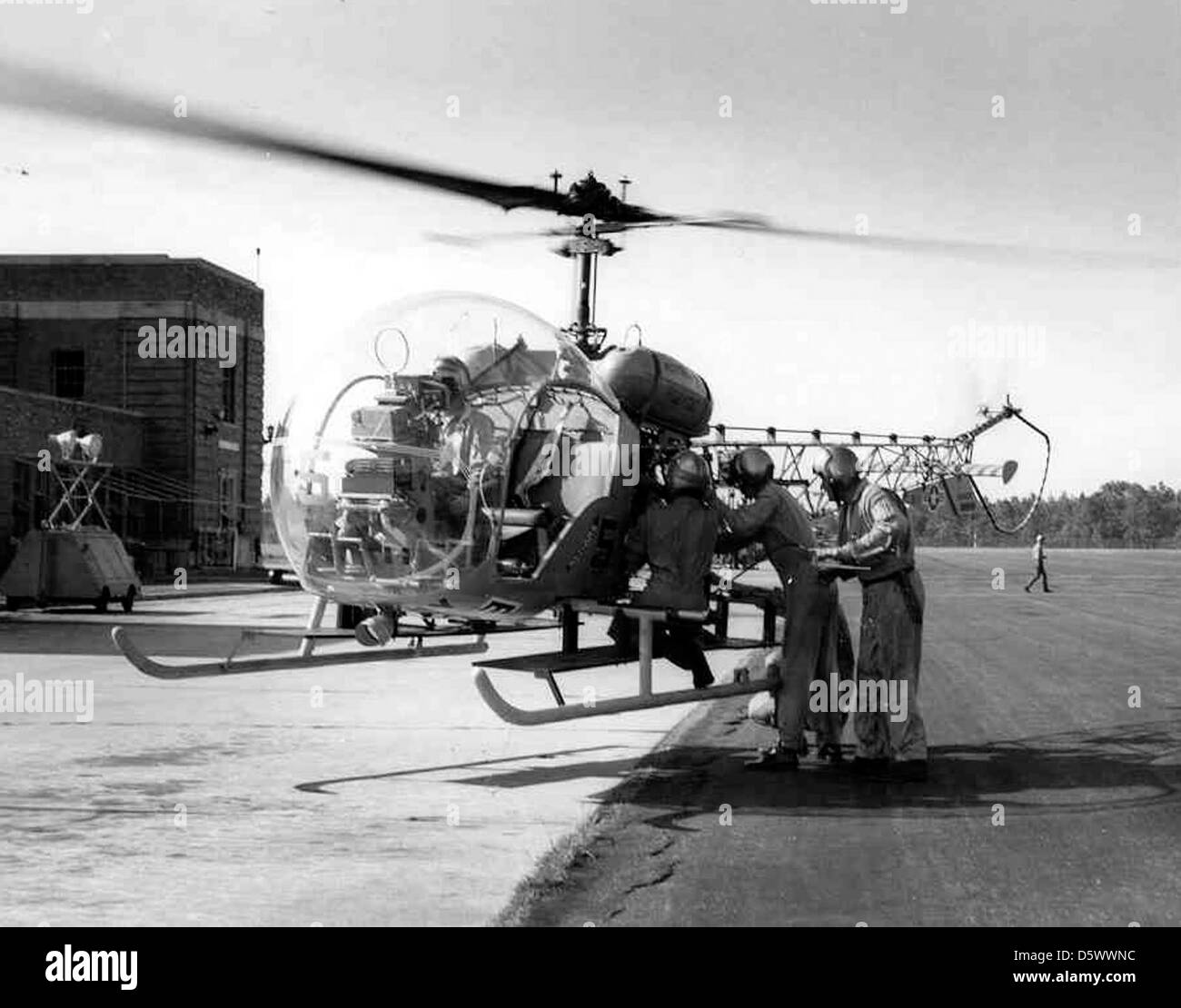 The Bell HTL-6 Sioux (redesignated TH-13M in 1962) pictured during its ...
