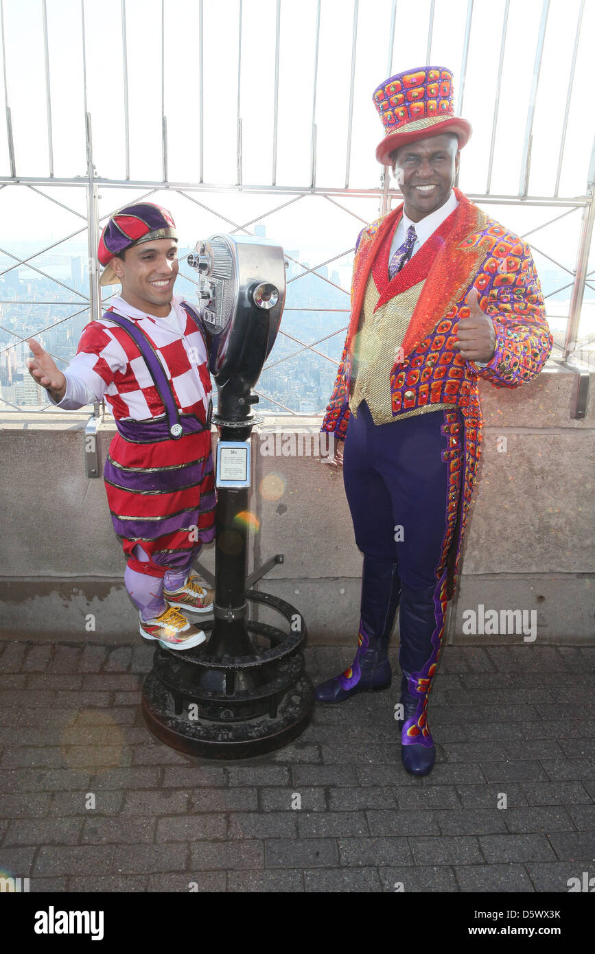 Jonathan Lee Iverson The Empire State Building hosts Ringling Brothers ...