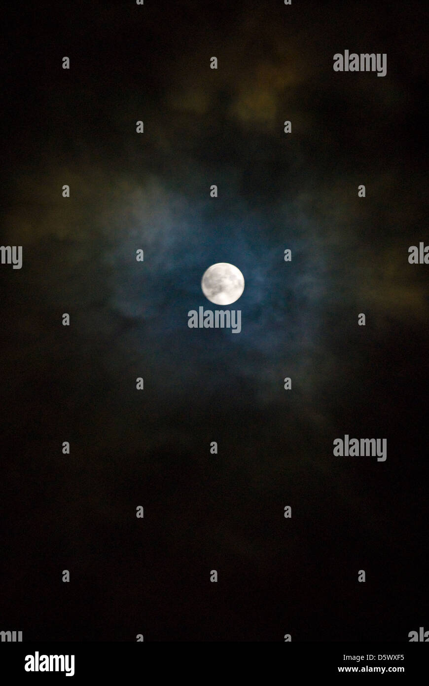 Full moon portrait hi-res stock photography and images - Alamy