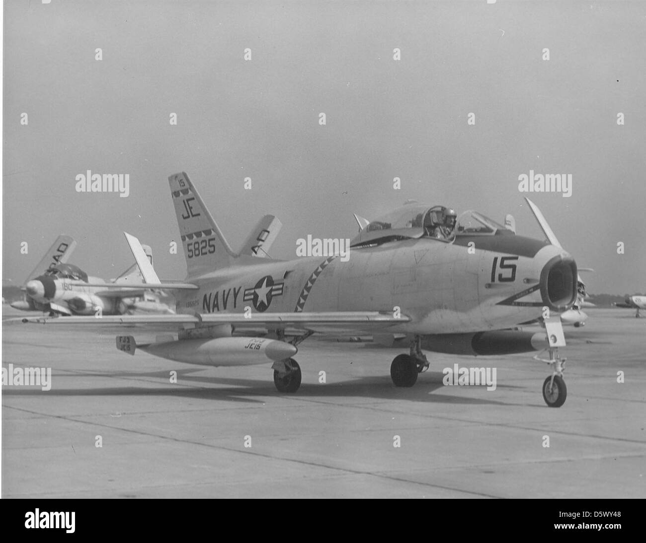 Pilots from carrier air hi-res stock photography and images - Alamy