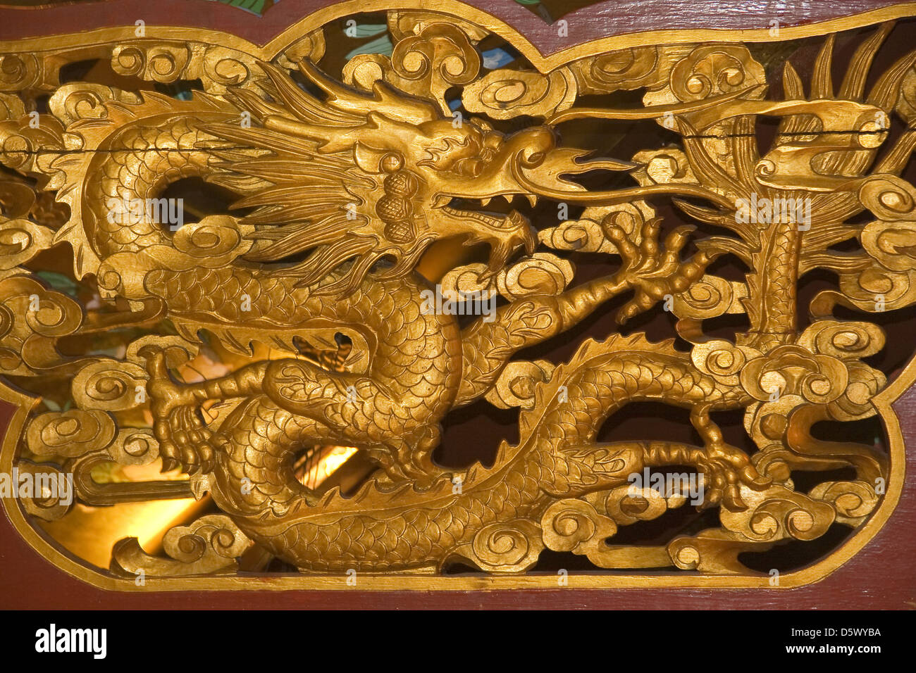 Dragon motif hi-res stock photography and images - Alamy