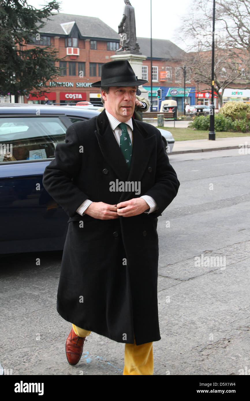 Former prime minister baroness thatcher arrives hi-res stock ...