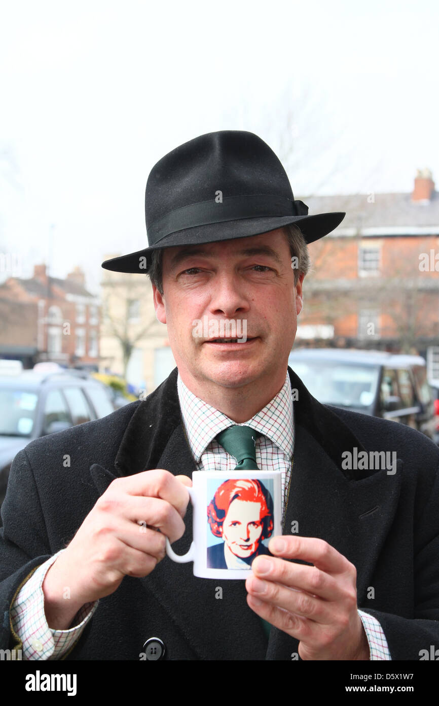 Grantham, Lincolnshire, UK. 9th April 2013. Baroness Margaret Thatcher ...