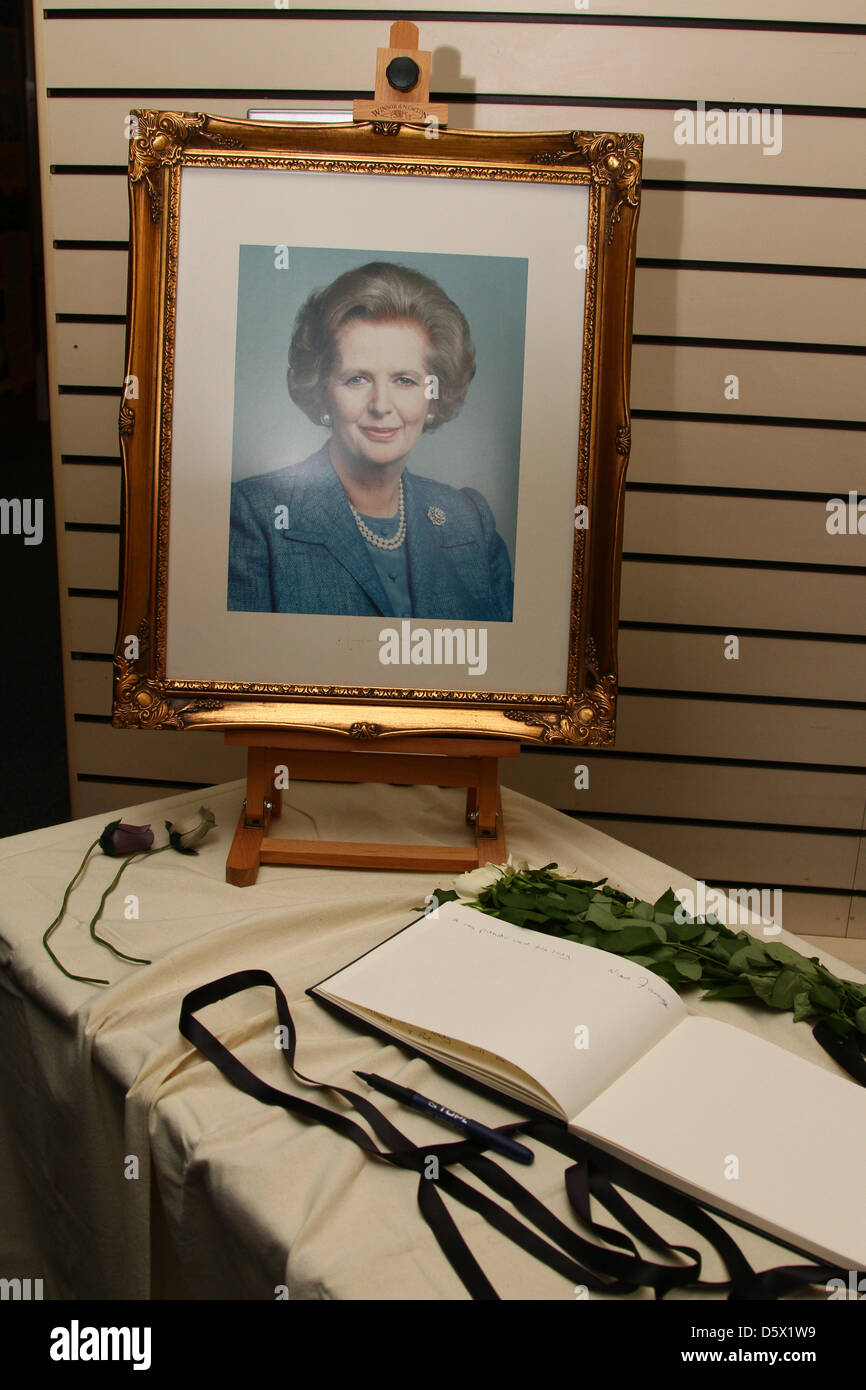 Grantham, Lincolnshire, UK. 9th April 2013. Baroness Margaret Thatcher ...