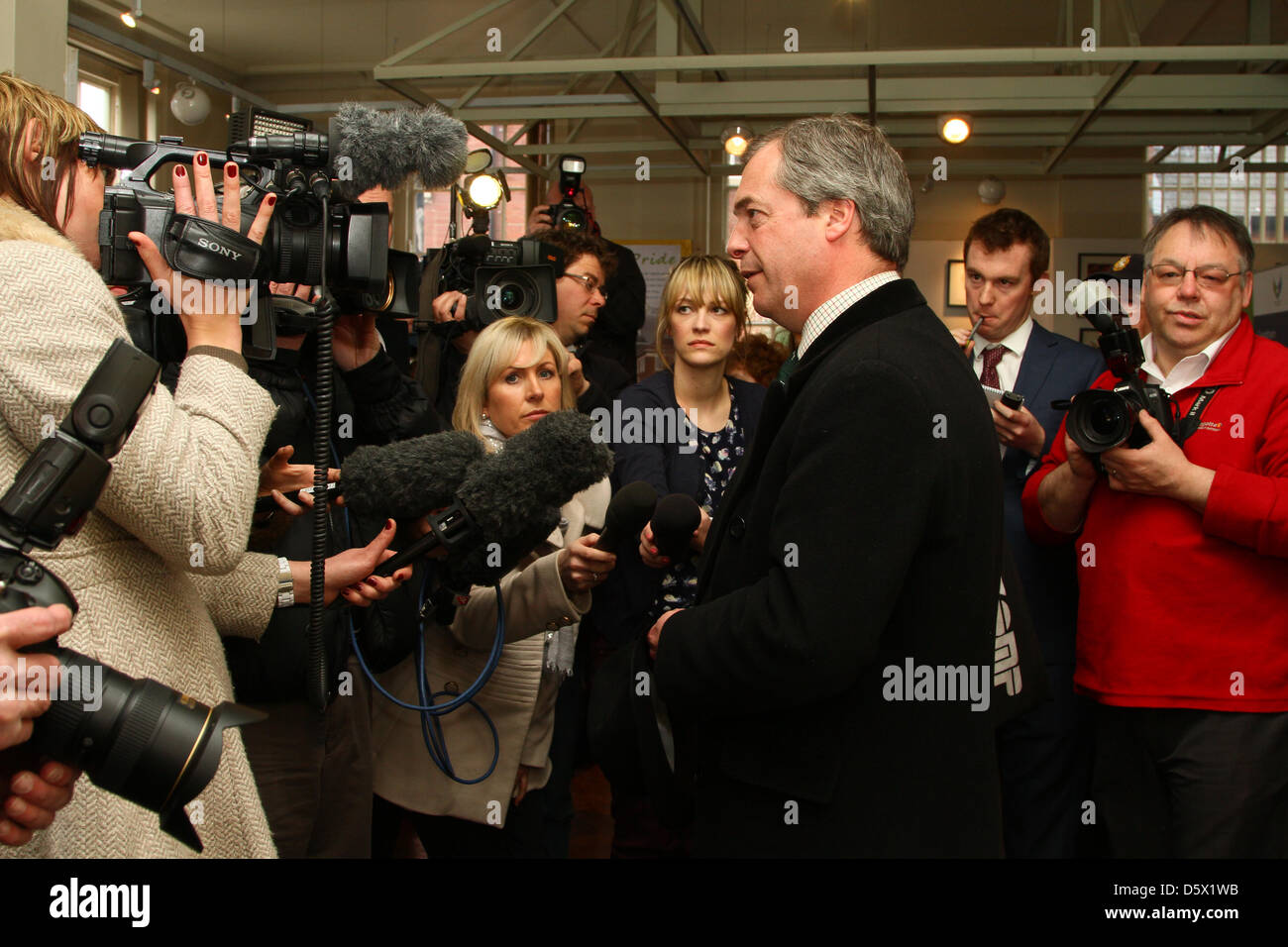 Grantham, Lincolnshire, UK. 9th April 2013. Baroness Margaret Thatcher ...