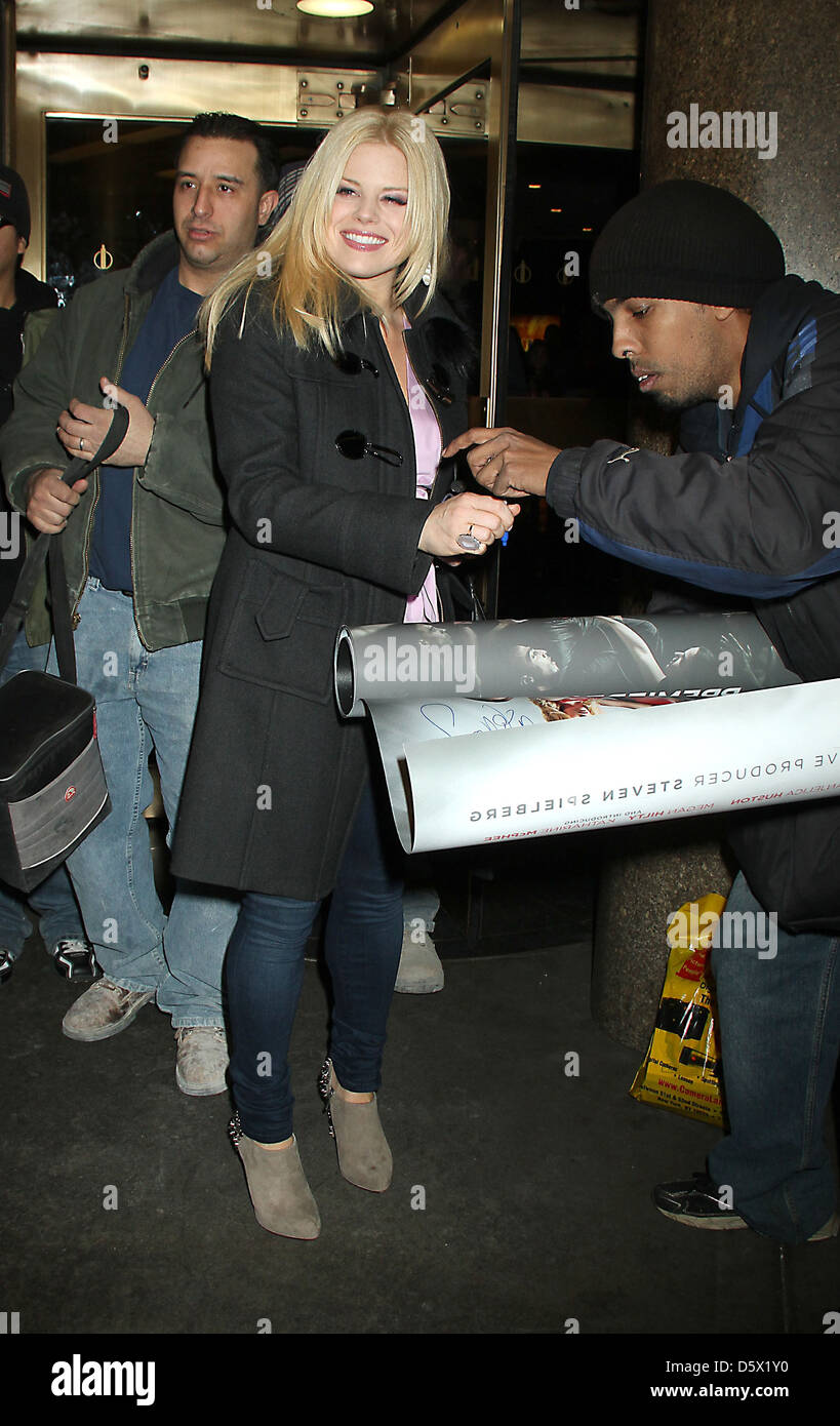 Megan Hilty Celebrities arrive at NBC Studios for the 'Today' show New ...