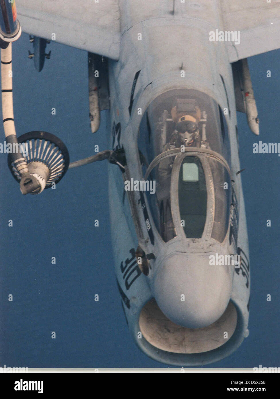 Uss john f kennedy cv 67 hi-res stock photography and images - Alamy