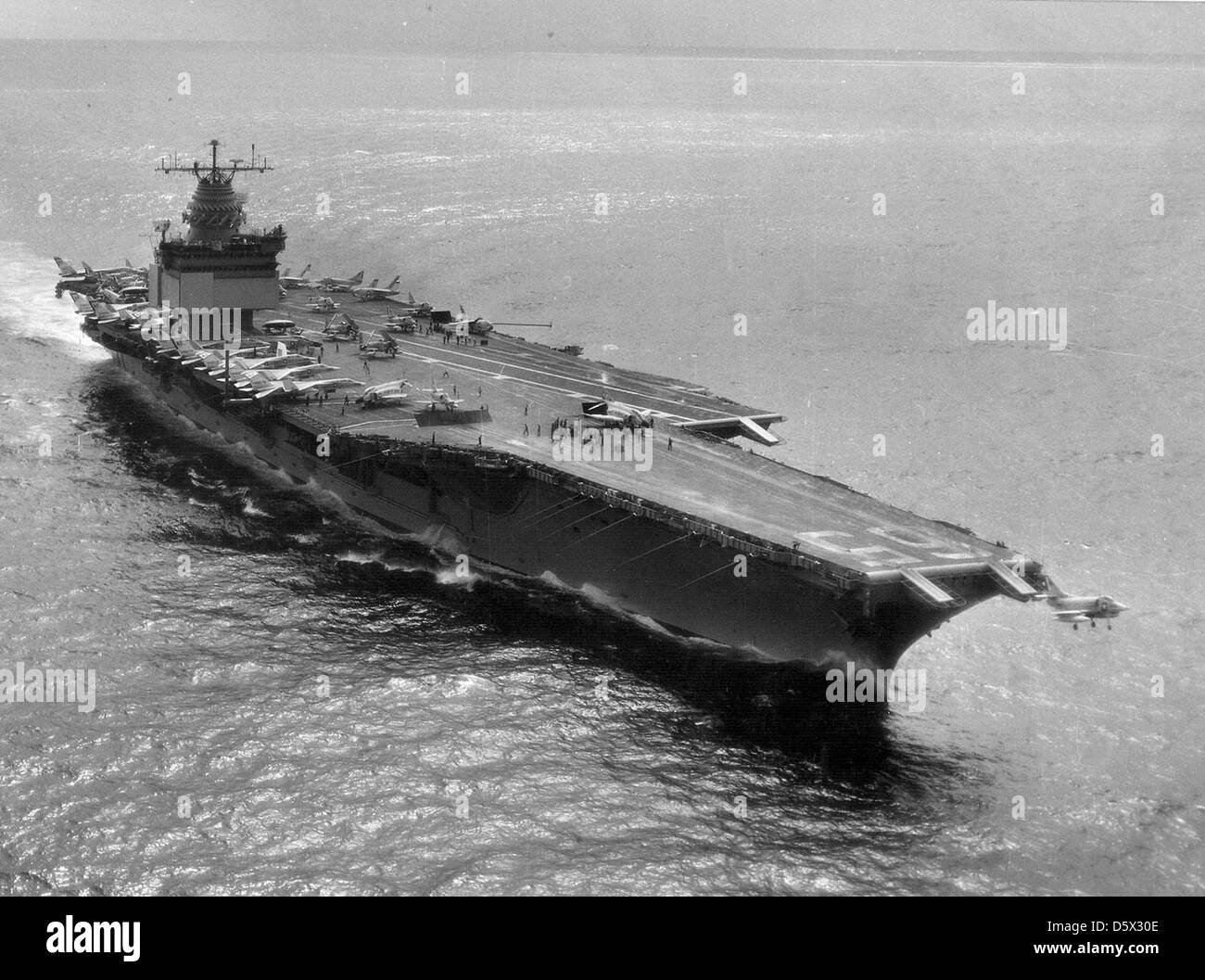 Skyhawk aircraft from attack hi-res stock photography and images - Alamy