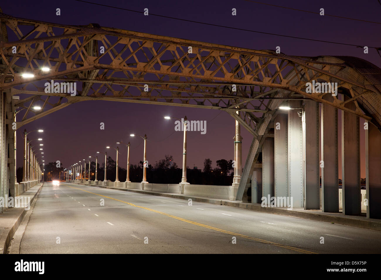 6th Street Bridge over the Los Angeles River, Downtown Los Angeles ...