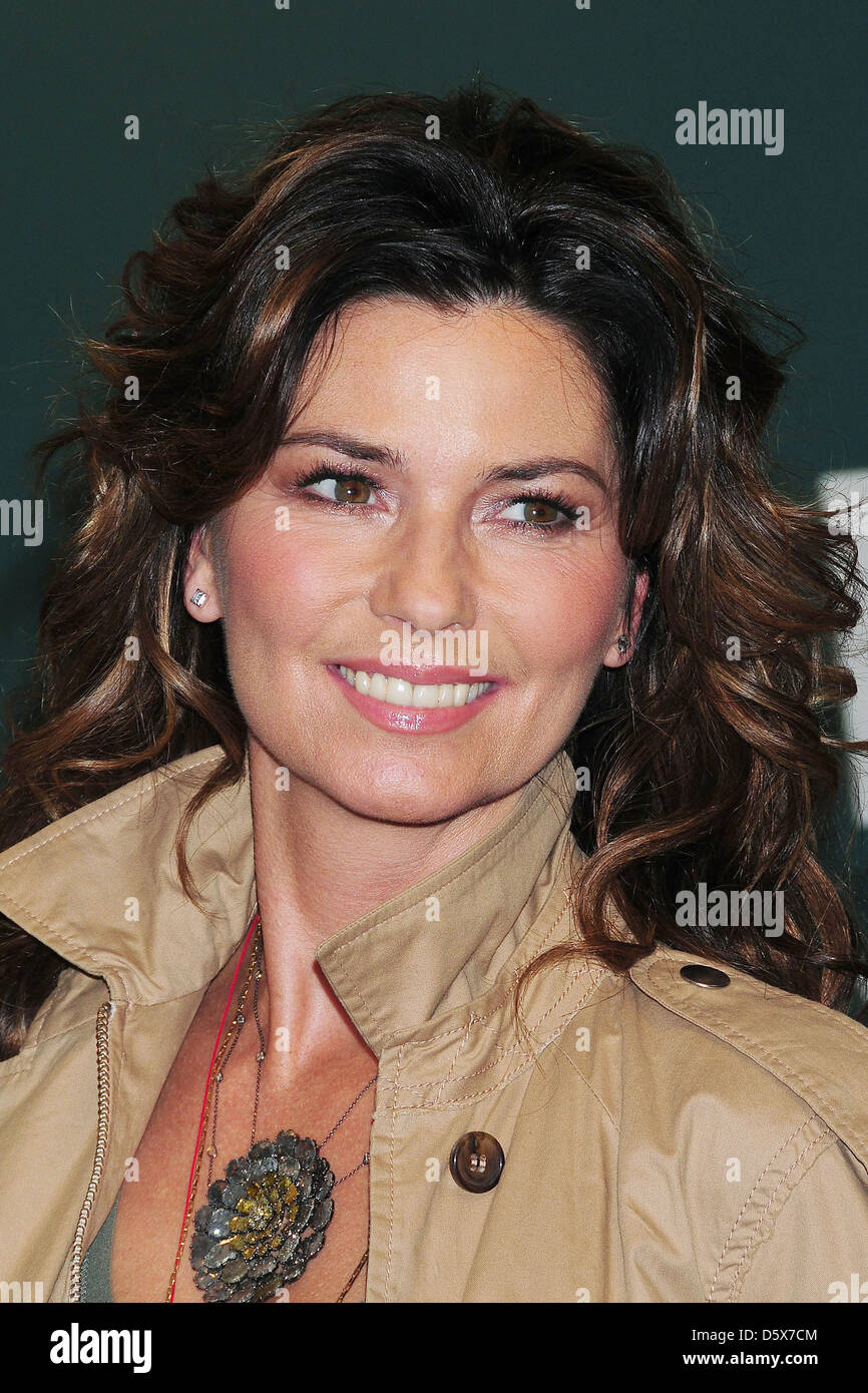 Shania Twain signs her new book 'From This Moment On' at Barnes & Noble ...