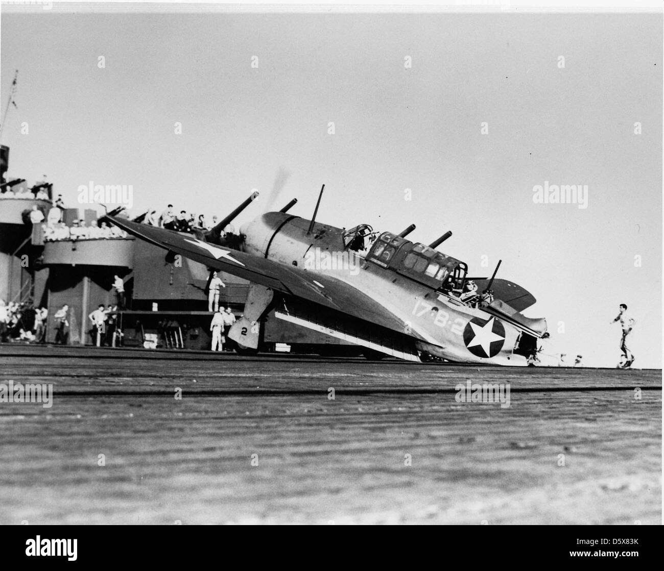 The Curtiss SB2C-1 Helldiver of Bombing Squadron Seventeen (VB-17) lost ...