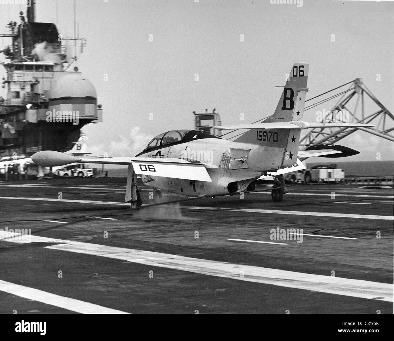 Avt 16 hi-res stock photography and images - Alamy