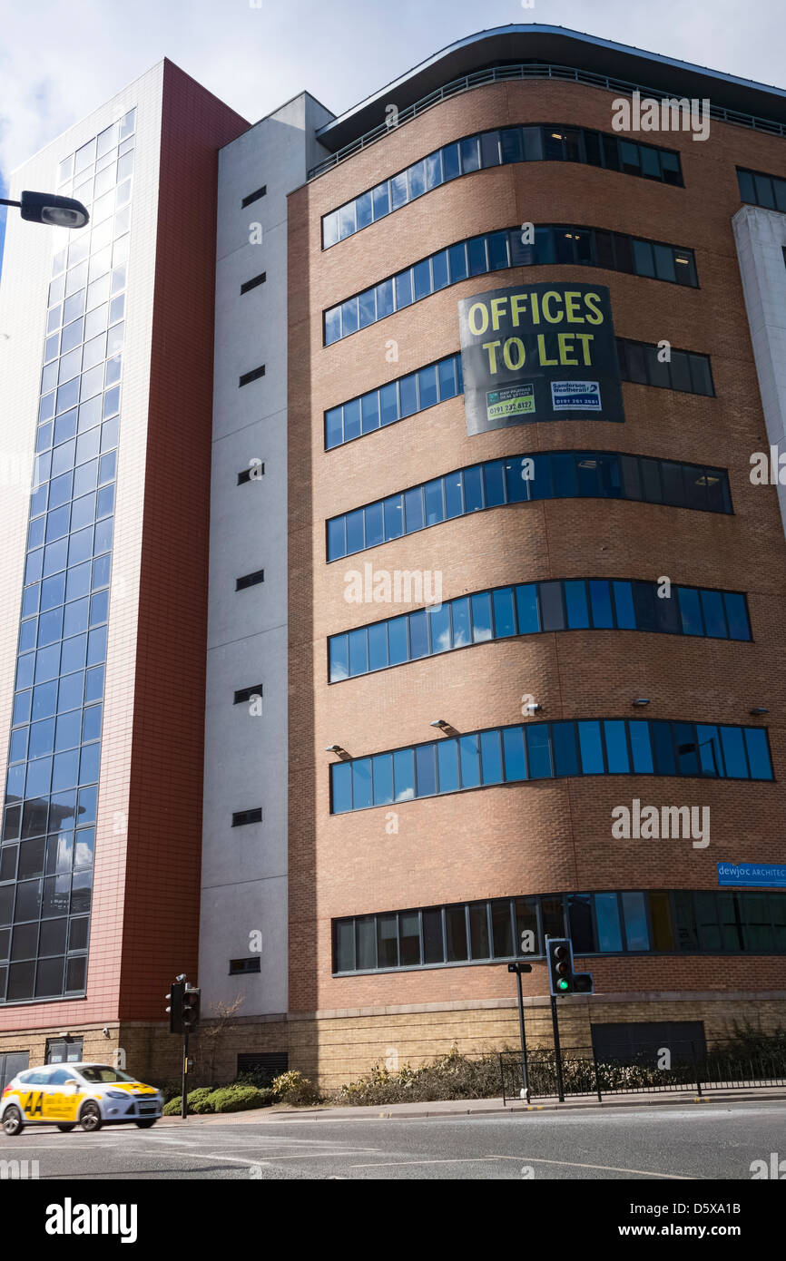 Empty office block uk hi-res stock photography and images - Alamy