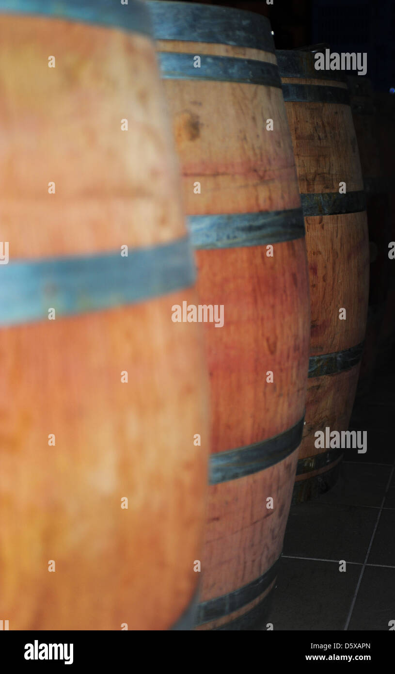 Wooden barrel cask for wine Stock Photo - Alamy