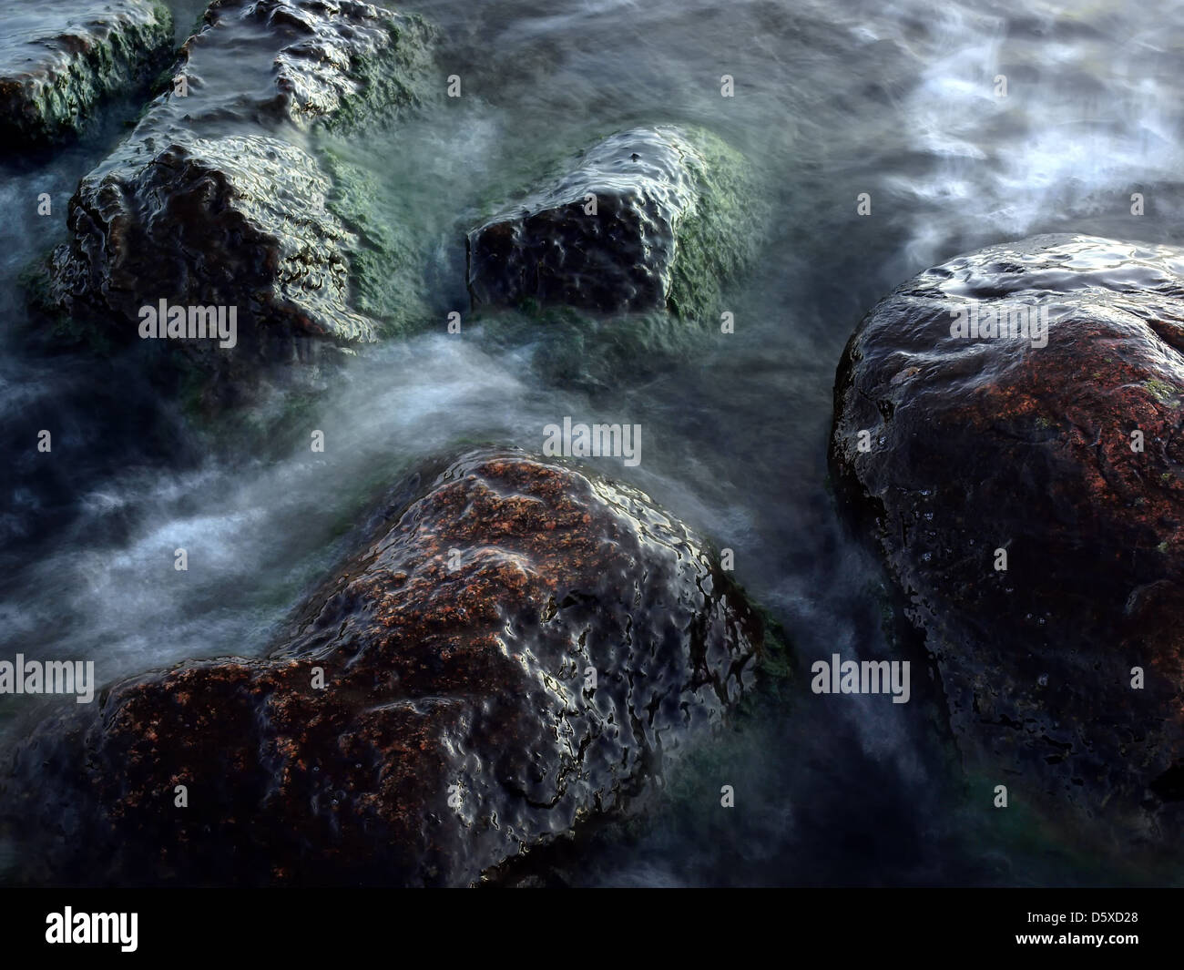 Wasser fliessend hi-res stock photography and images - Alamy